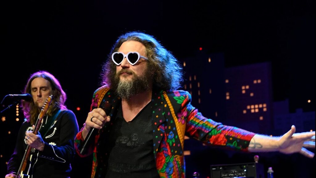 Saturday TV: My Morning Jacket in Austin Hall - TV EYE